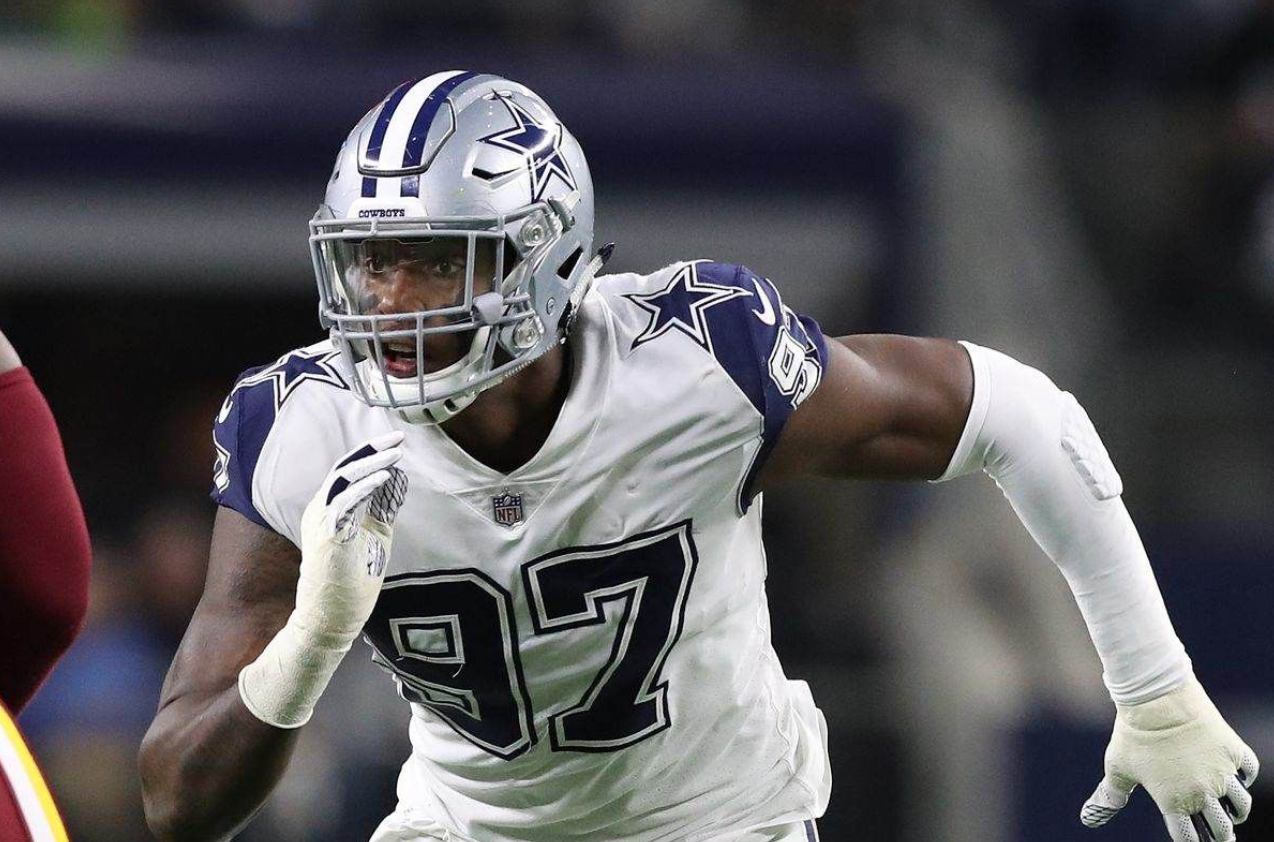 Cowboys Re-Sign Former First-Round Pick for a Redemption Chance in 2025