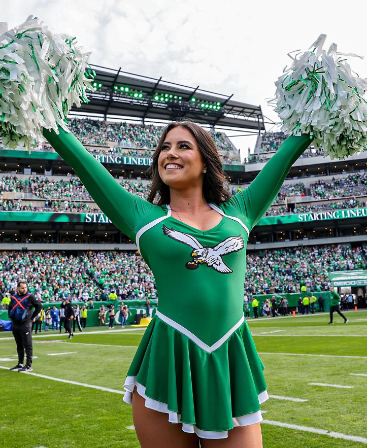 Eagles Shaken: One of the NFL’s Most Sought-After Cheerleaders Files Lawsuit Against Player Once ...