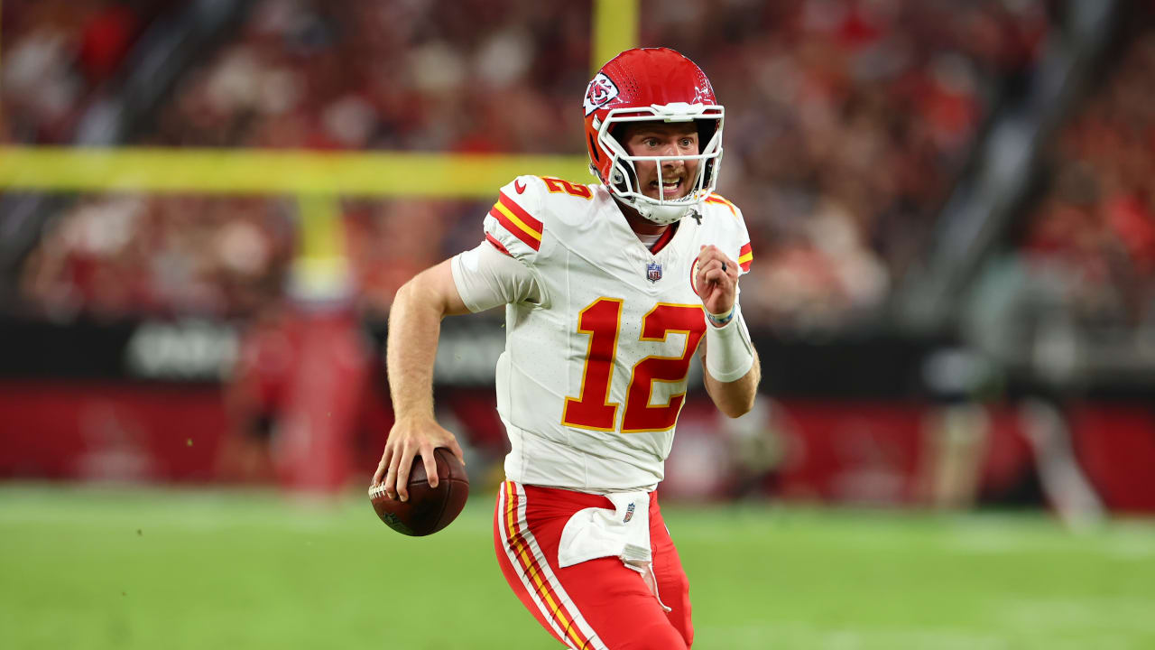 Chiefs Re-Sign Super Bowl Champion After Mahomes, Minshew Suffer Season ...