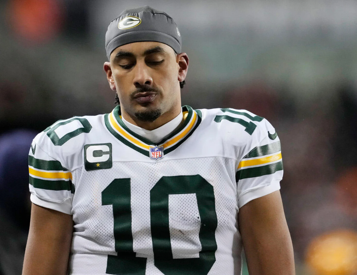 Legendary Aaron Rodgers speaks out to defend QB Jordan Love amid ...