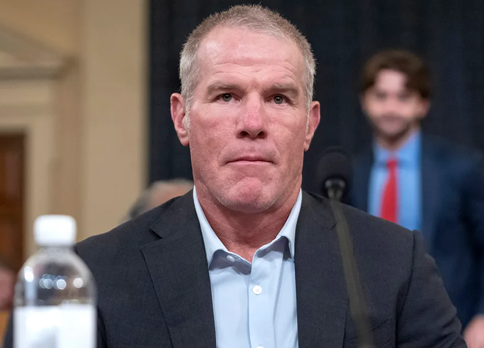 Packers Legend Brett Favre Publicly Criticizes, Calls on NFL to ...