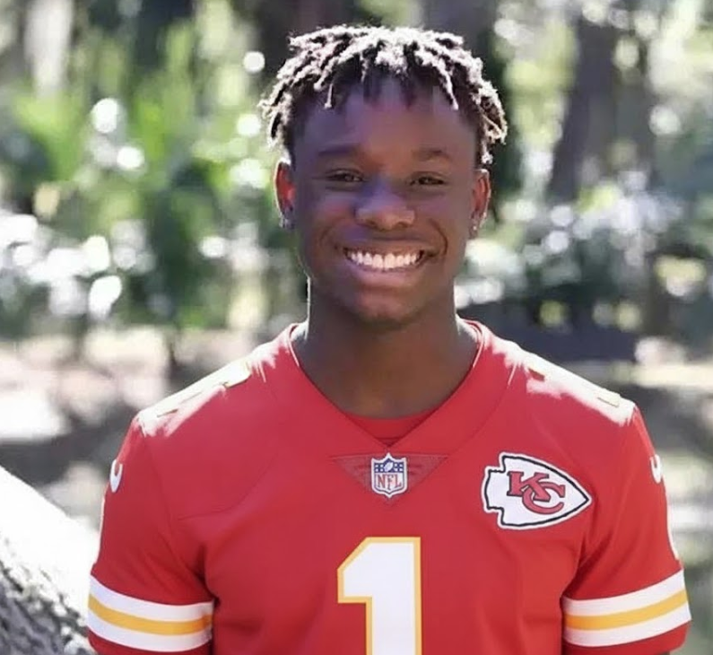KANSAS CITY CHIEFS’ BELOVED BALL BOY — FUTURE MVP’S JOURNEY PAINFULLY ...