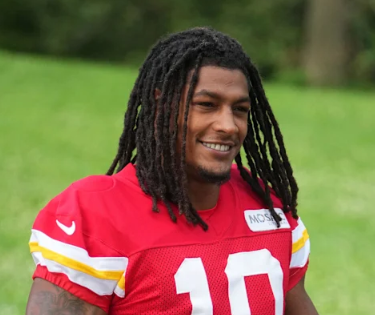 Isiah Pacheco of the Kansas City Chiefs: A Quiet Gesture That Says ...