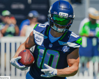 Seahawks star returns to practice, ready for a playoff comeback against ...