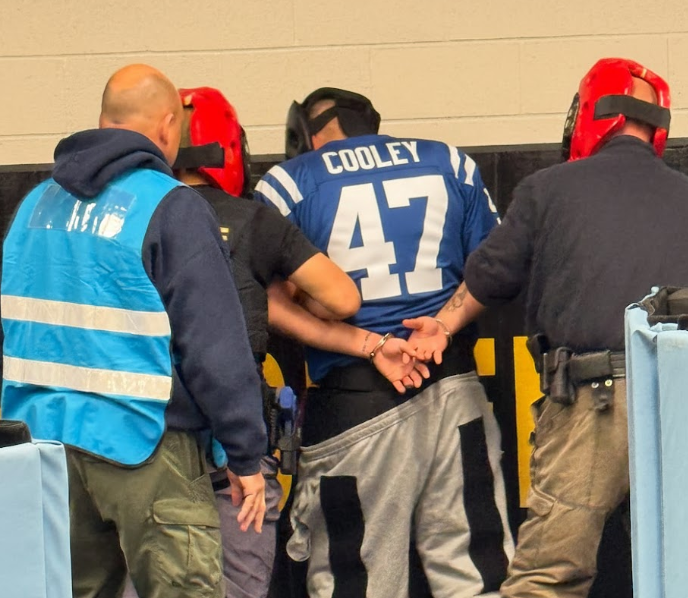 After 18–16 Win Over Colts, NFL Shaken as Colts Fan Is Arrested for ...
