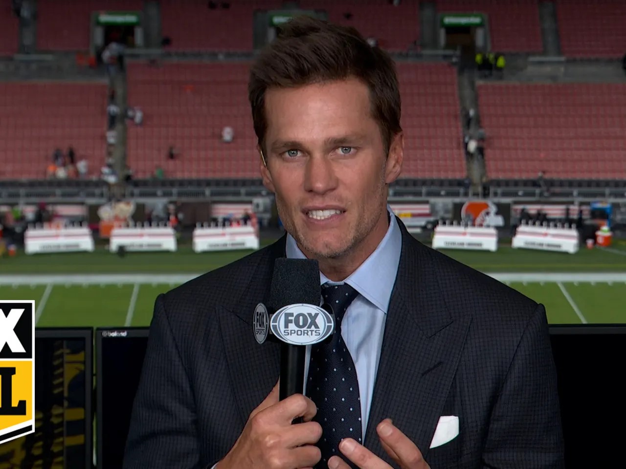 Buccaneers legend Tom Brady shatters the silence with a fiery statement ...