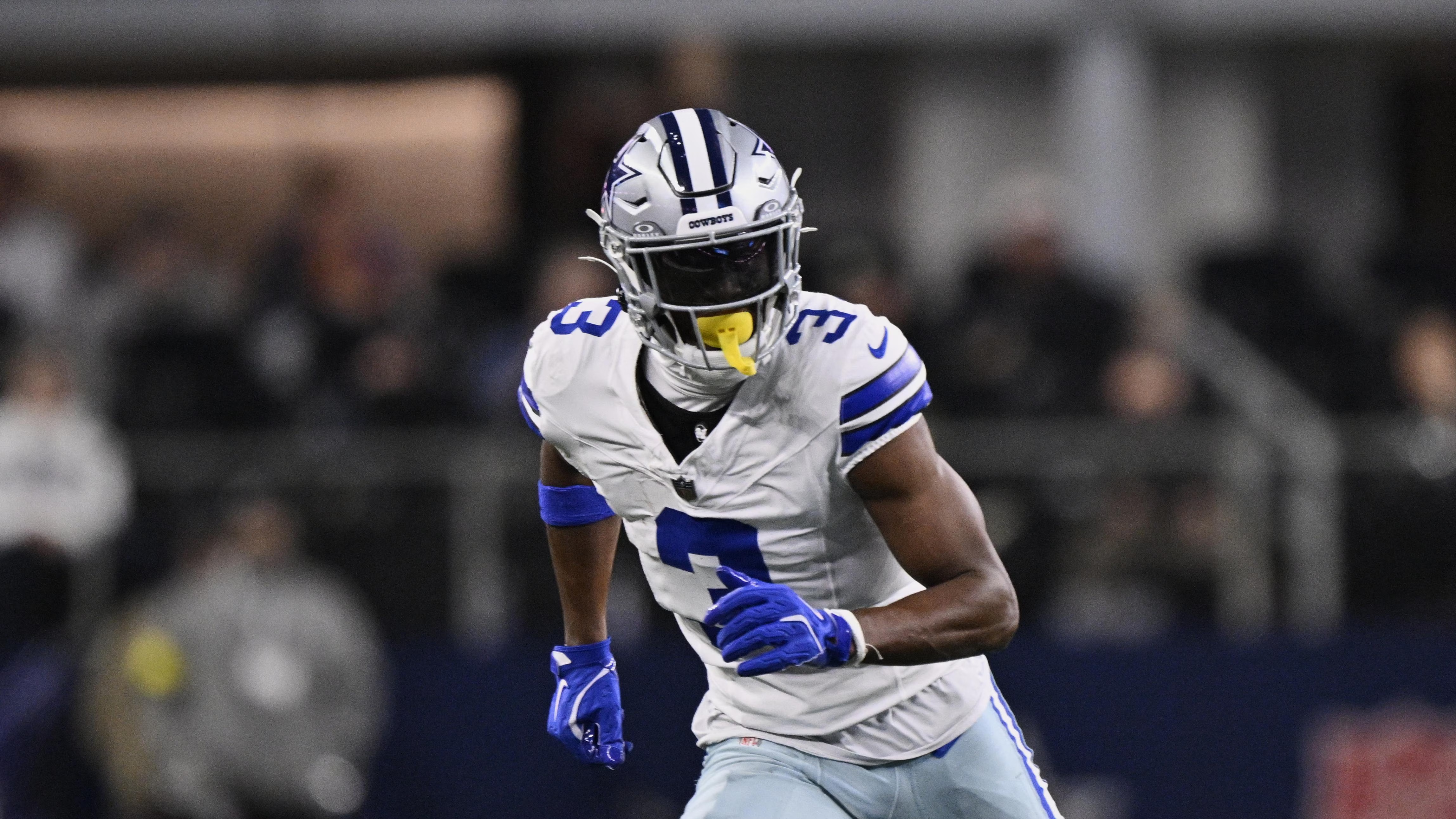 Cowboys Star Set to Join Patriots on Record $30 Million Deal, Leaving ...